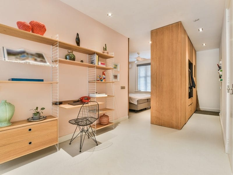 Gietvloer repareren | Scheuren, krassen of doffe plekken